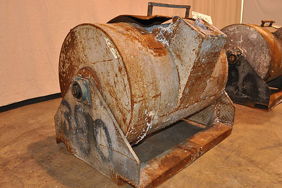 Used Arrow-Acme Roll-Over-Power-Ladle PL855 (PL-855) 600 pound capacity ...