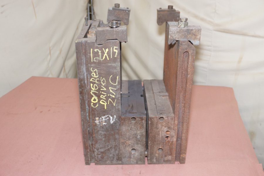 Picture of DME DCS-1215-Z Standard Duty, Single Unit, Hot Chamber Zinc ...