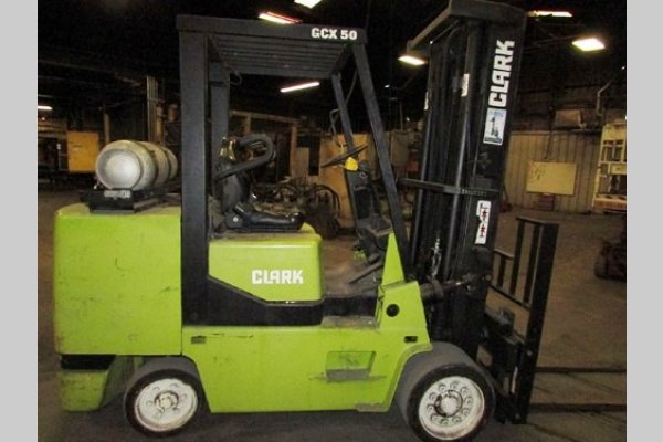 Used Clark GCX50 7975 Pound (3,625 Kg) Lifting Capacity Forklift For ...